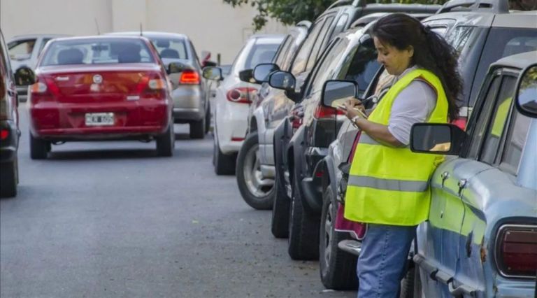 Escándalo con los estacionamientos en la ciudad: permisionario reconoció que se manejan en el ...