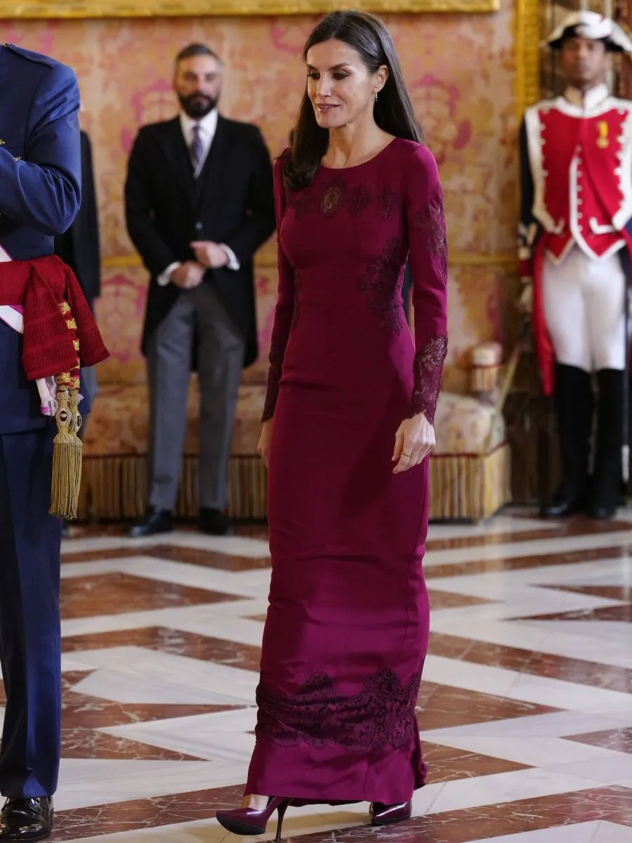 De princesa insegura a reina empoderada, así ha sido la evolución de la reina Letizia en 20 años ...