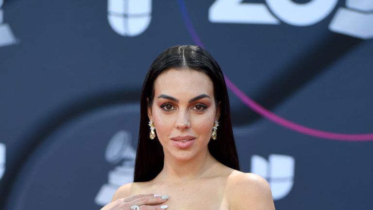 Georgina Rodríguez deslumbra con su estilo Veraniego en Instagram ...