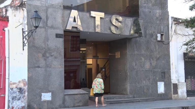 Por cuarta vez en el año: aumentan el coseguro de ATSA en Salta | Voces ...