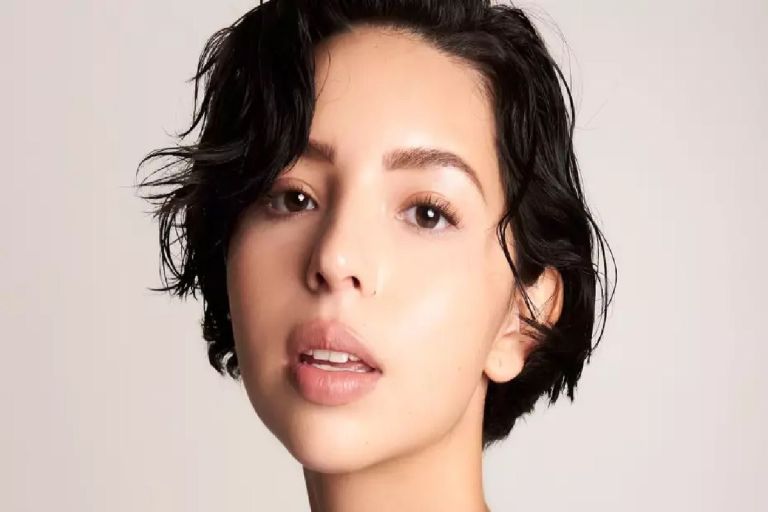 Ángela Aguilar sorprende con mensaje de amor a esta persona, quien dice ...