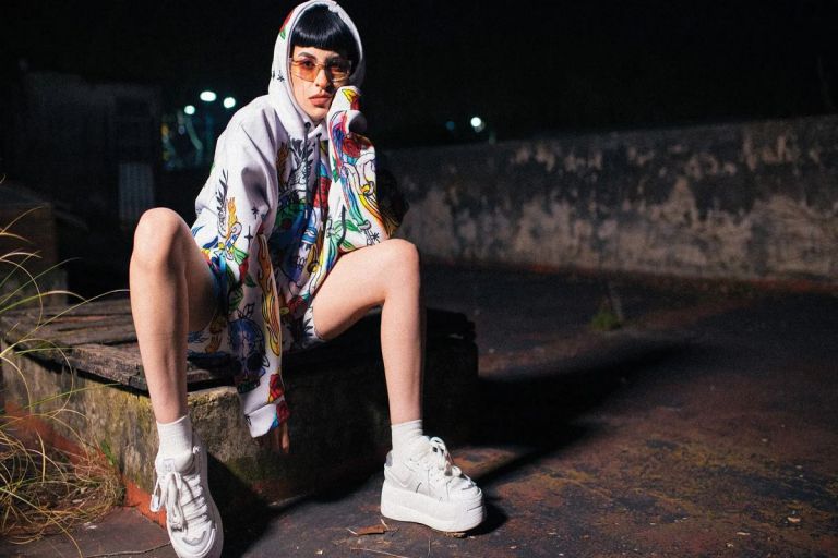 Cazzu volvió a captar la atención tras su reciente aparición en el concierto de su amiga La ...