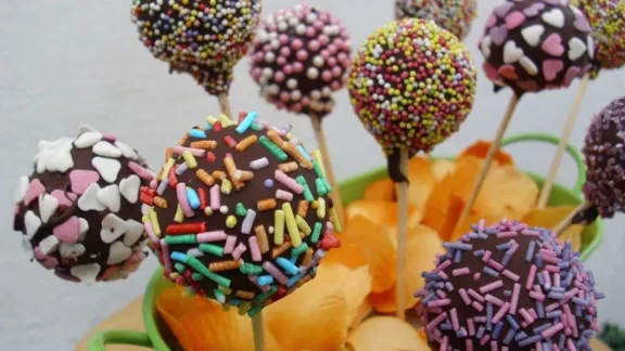 Chupetines de chocolate: la receta más fácil, divertida y deliciosa ...
